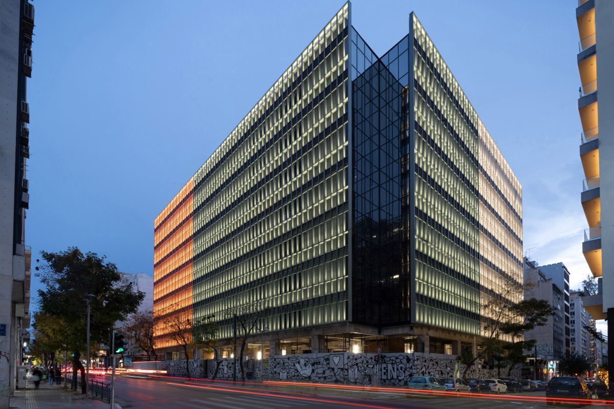 Μινιόν: Γιατί το νέο κατάστημα Ζara φέρνει αλλαγές στις ισορροπίες του ...