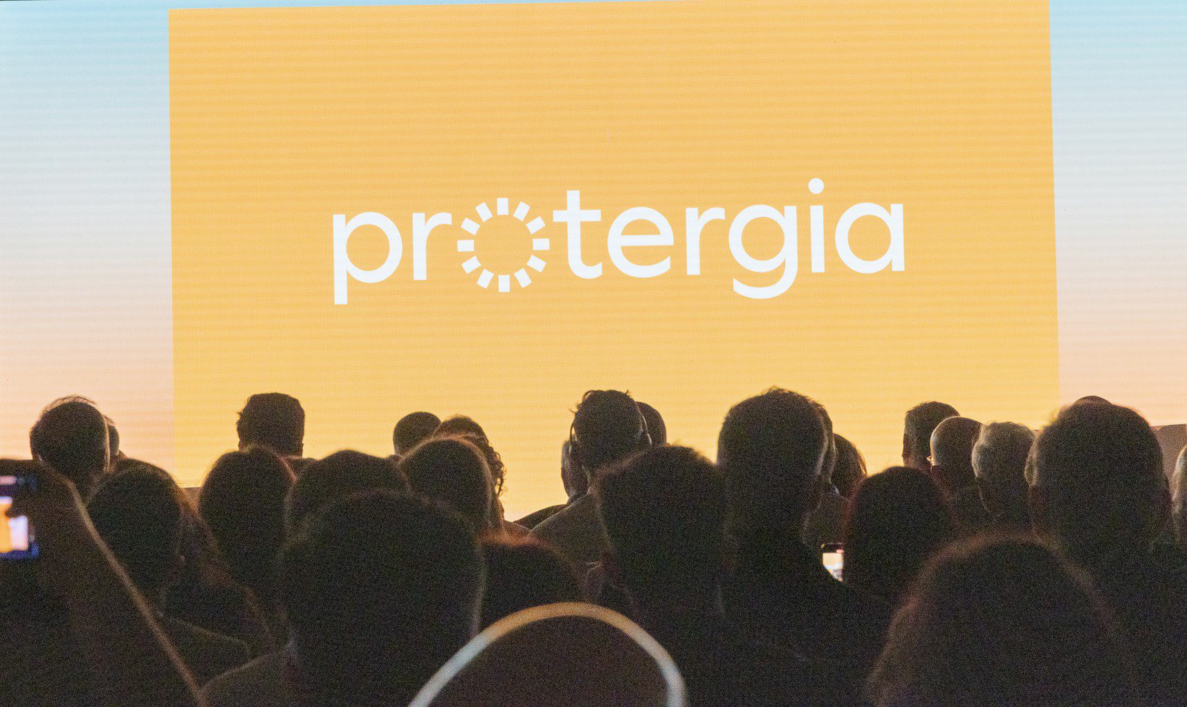 ΡΑΑΕΥ: Σύσταση στην Protergia για εμπόδια στην αλλαγή προμηθευτή - Financial Report