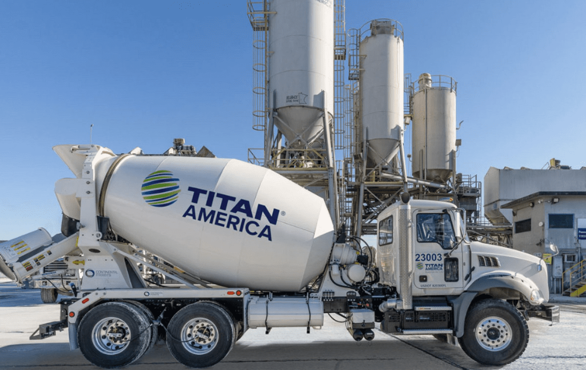 Titan America: Στα 16 δολάρια ανά μετοχή η τιμή διάθεσης στη δημόσια ...