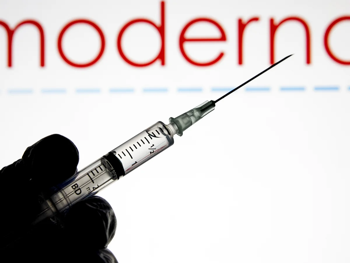 Moderna: Έως το 2027 το εμβόλιο κατά του καρκίνου του δέρματος που ...