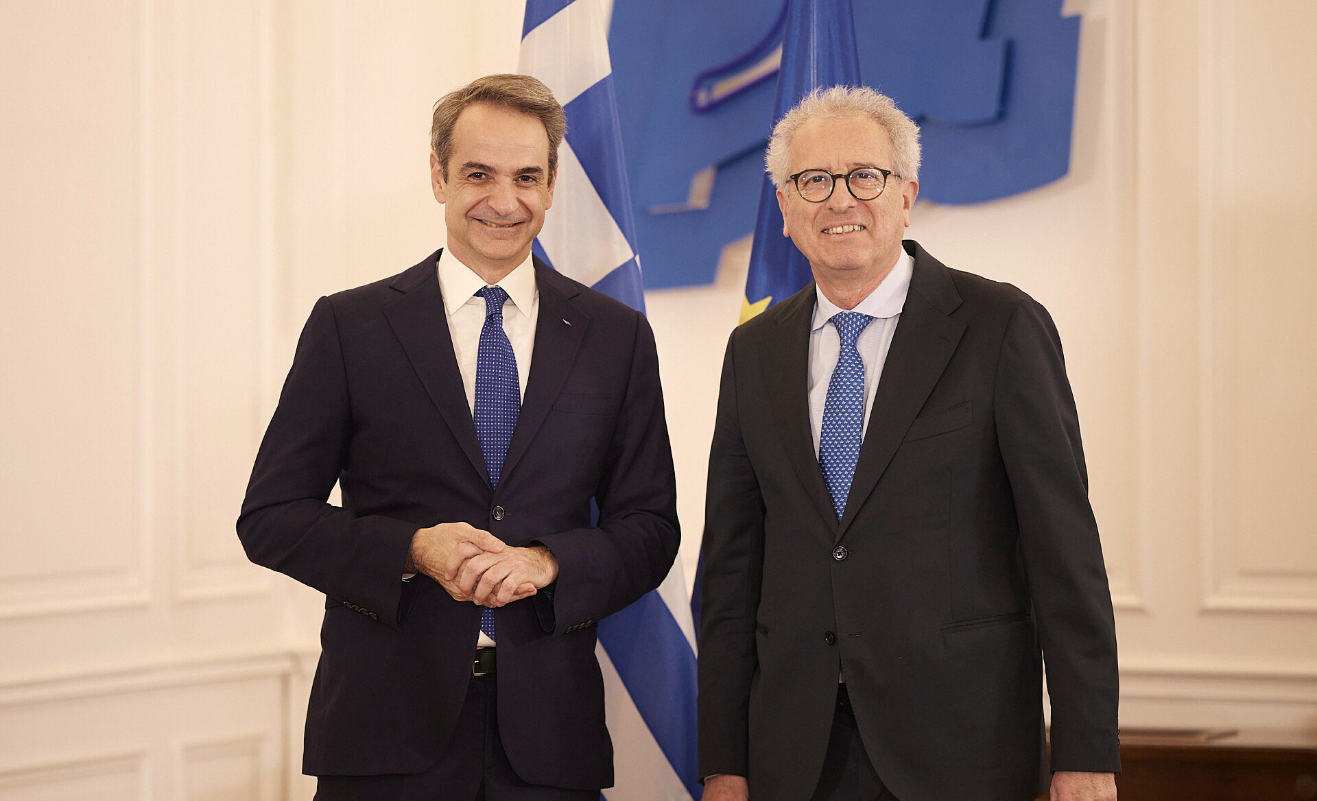 Μητσοτάκης με τον διευθυντή του ΕSM Πιέρ Γκραμένια για χρηματοδότηση ...