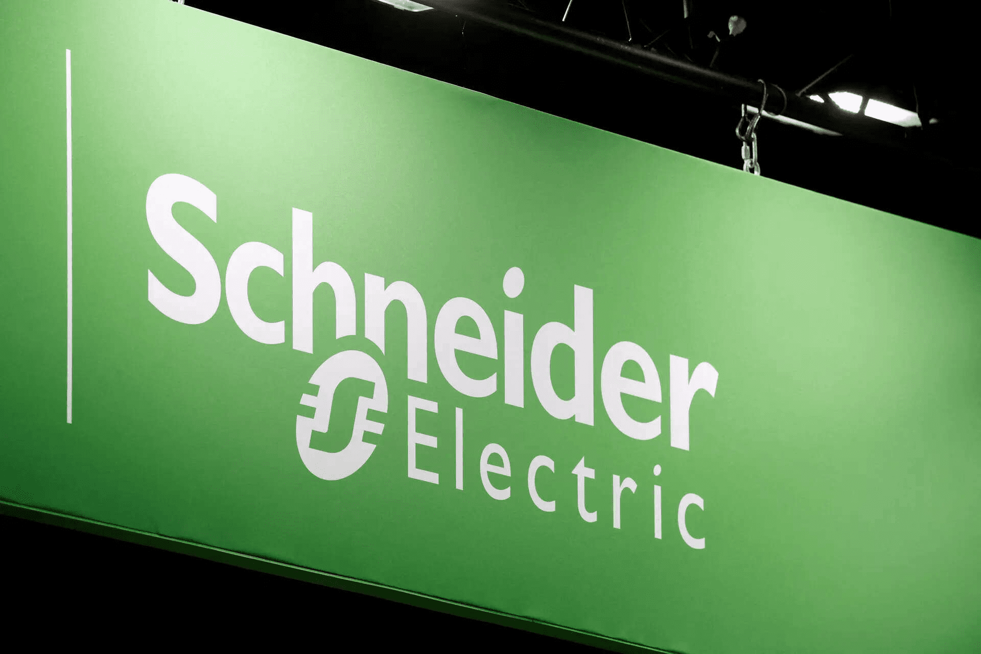 Schneider Electric: Μοναδική ευκαιρία της Ευρώπης να ηγηθεί της βιώσιμης ανάπτυξης του AI ...